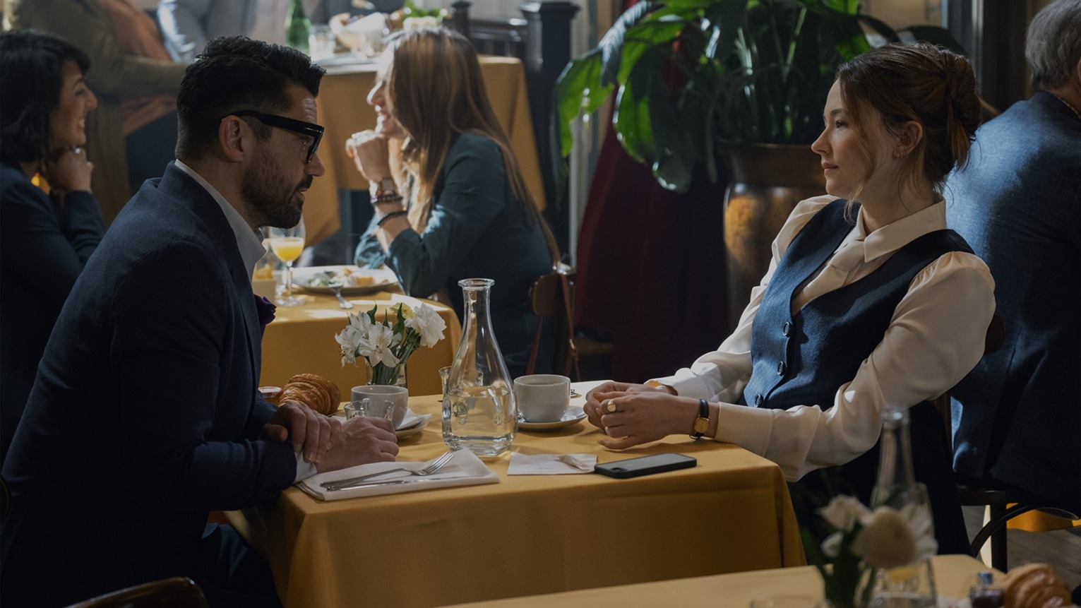 Interview: Dominic Cooper and Haley Bennett on the Rollercoaster Ride of ‘The Last Frontier ...