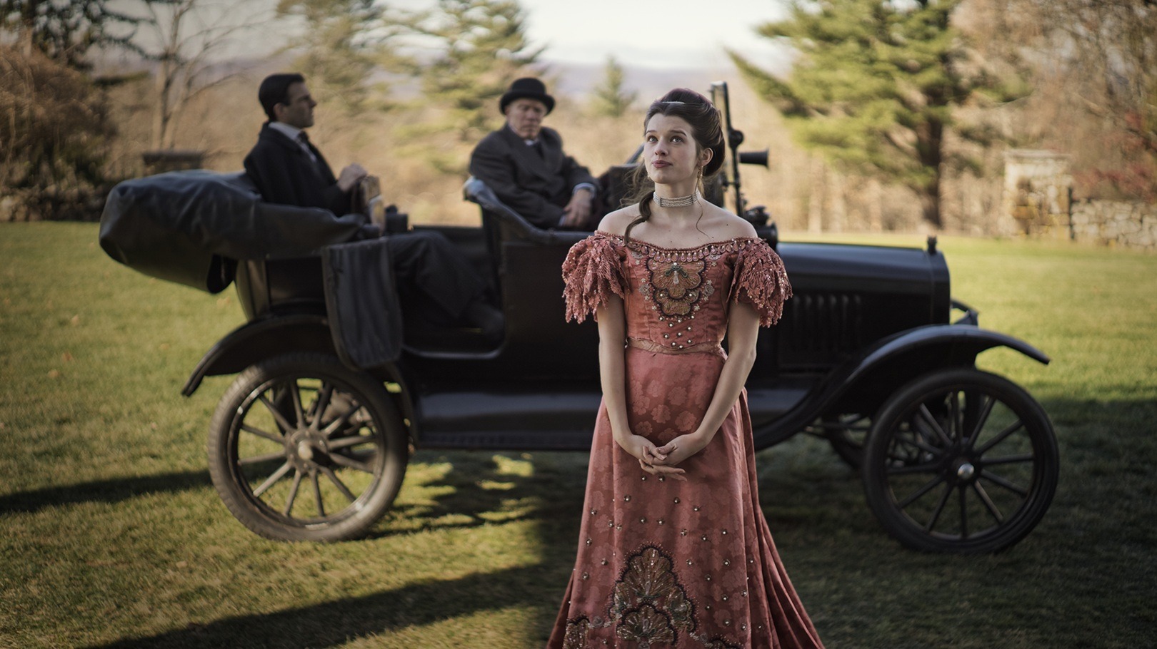 Interview: Mandy Patinkin, Ana Mulvoy-Ten, Ever Anderson & Clark Gregg ...